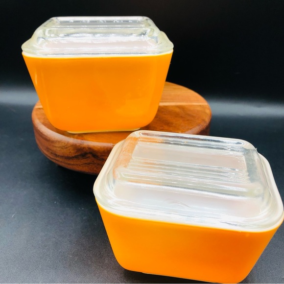 Pyrex | Dining | Vintage Pyrex Refrigerator Boxes Orange With Lids ...